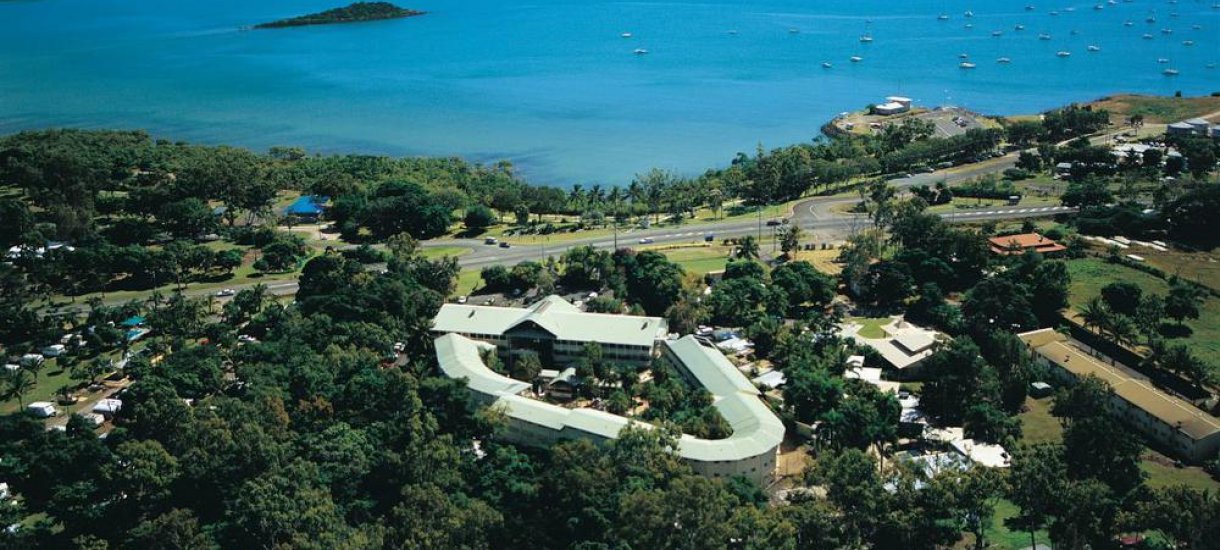 Club Croc Hotel Airlie Beach | Hotelli | matkatoimisto Aktiv-Resor